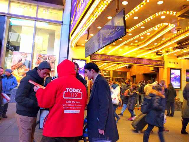 TODAY TIX NYブロードウェイミュージカルの格安チケット購入方法 - Petite New York