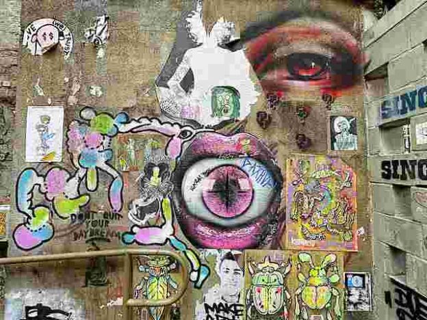 ニューヨークの隠れアート通り フリーマンアレイ Freeman Alley - Petite New York