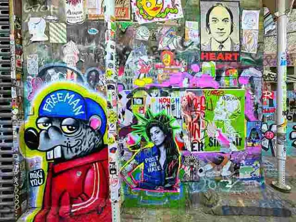 ニューヨークの隠れアート通り フリーマンアレイ Freeman Alley - Petite New York